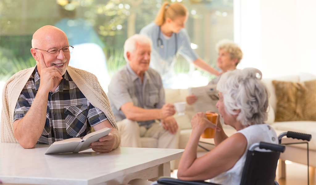 10 Things to Consider When Moving Your Parents Into a Senior Community ...